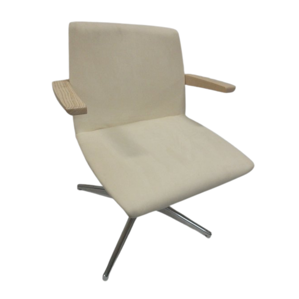 Geiger Clamshell Executive Chair in Off-White – Bygone Icons