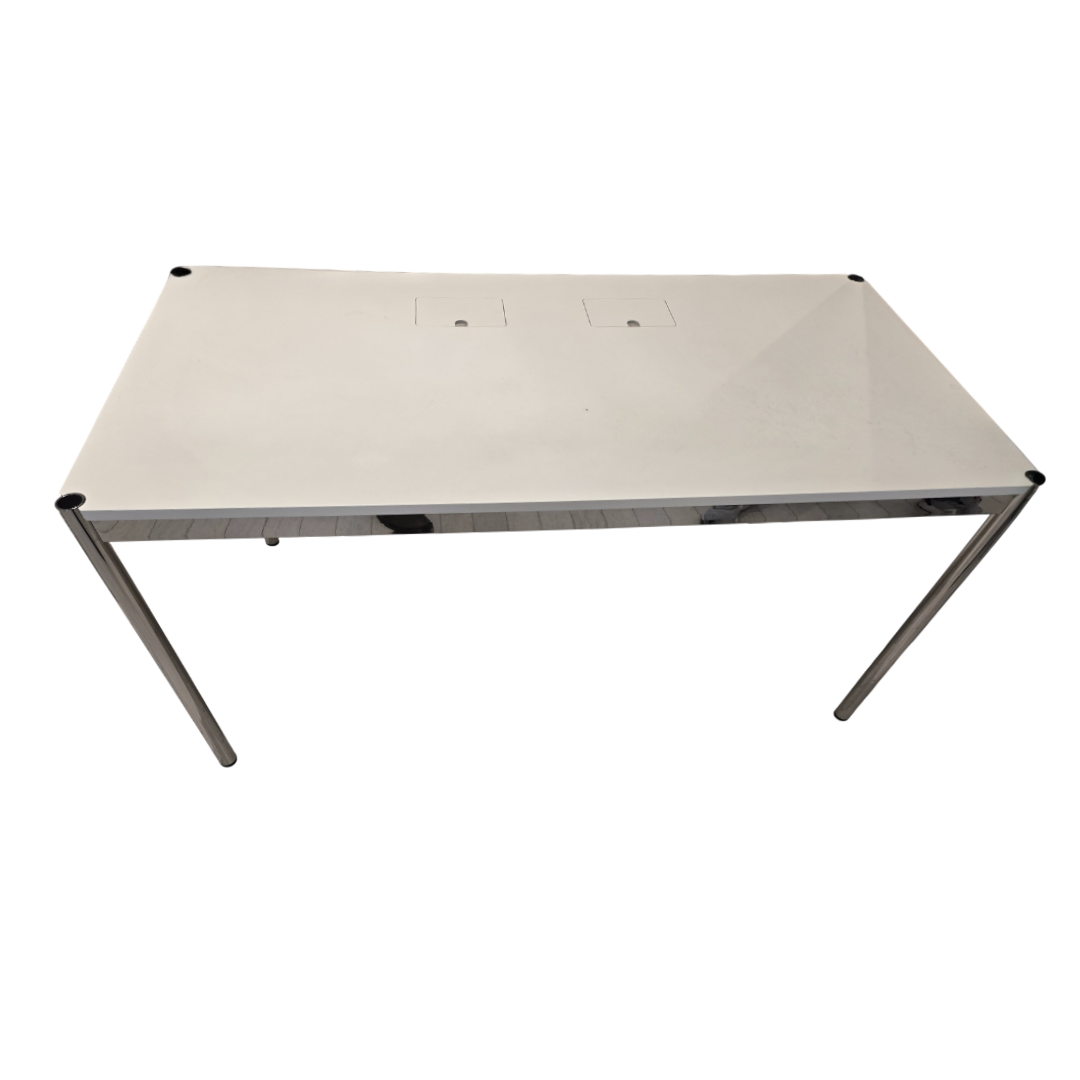 USM Haller T59 30x59-in Desk in Pearl Grey with Power Access Flaps (No ...